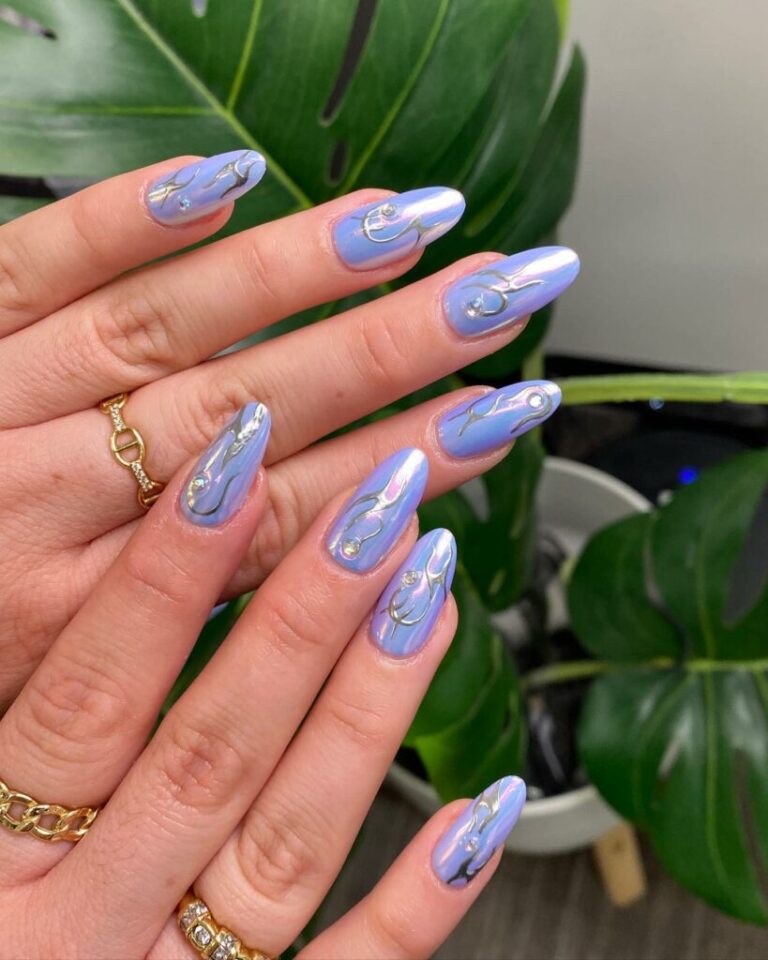 17 stunning blue chrome nail designs - Edit my Nails